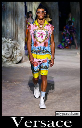 Fashion Versace spring summer 2021 men's clothing