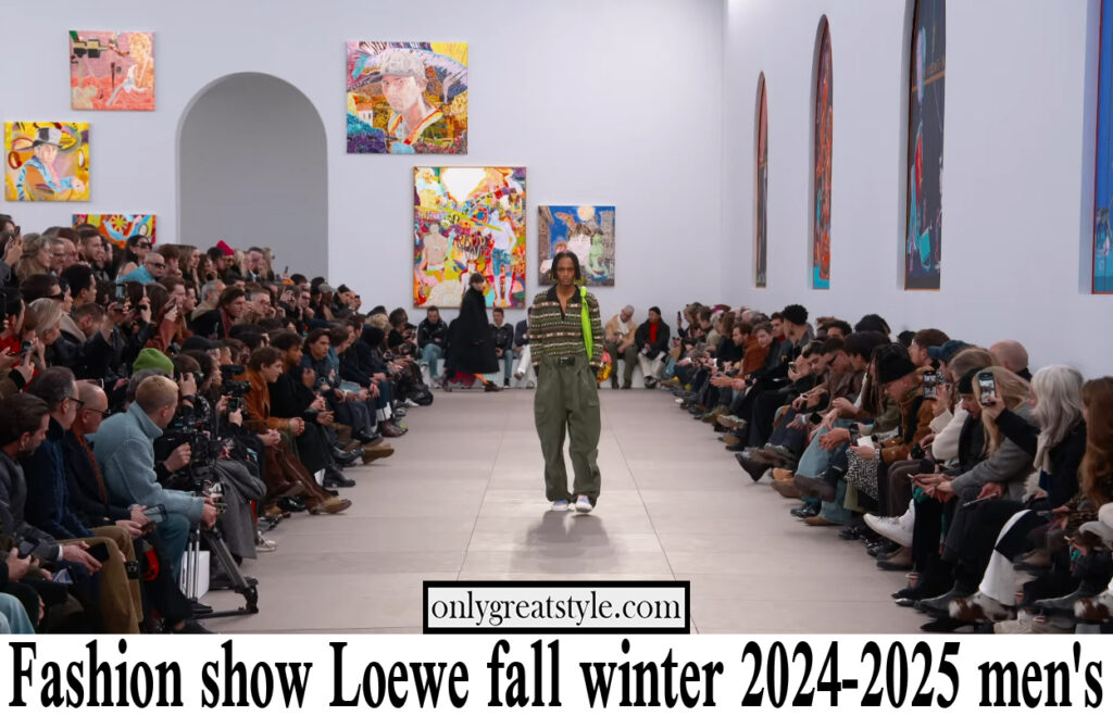 Fashion show Loewe fall winter 2024-2025 men's
